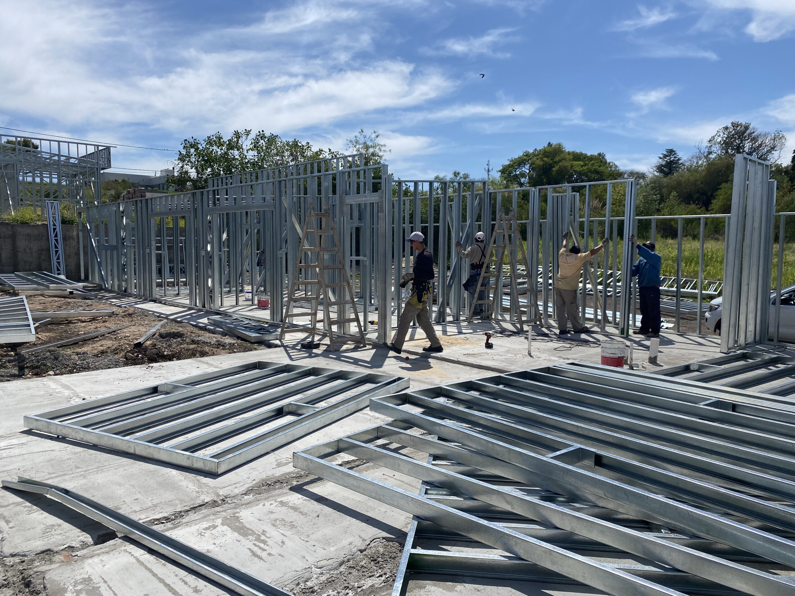 PROYECTO AA | CASA 228M² EN RINCONES DEL NORTE – Steel Holding